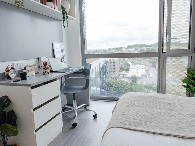Thurston Road, London SE13, Room to rent, £998 pcm | PrimeLocation