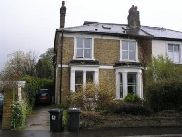 Thyra Grove, North Finchley N12, 3 bed flat to rent, £2,200 pcm | PrimeLocation