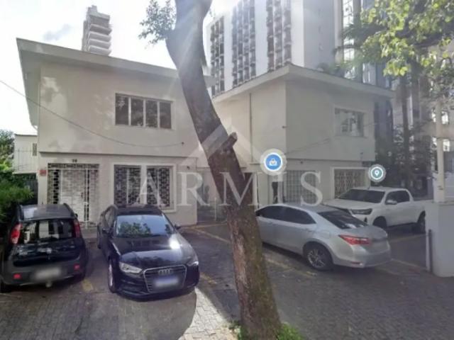 Ótima casa comercial no Itaim Bibi!