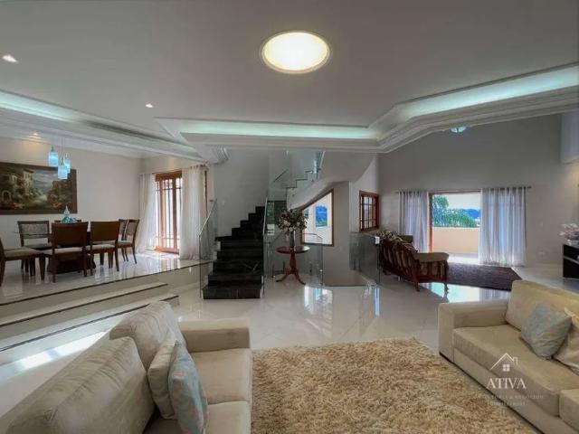 Ótima Casa no Cond. Jardim Passáguara C! com 700m²