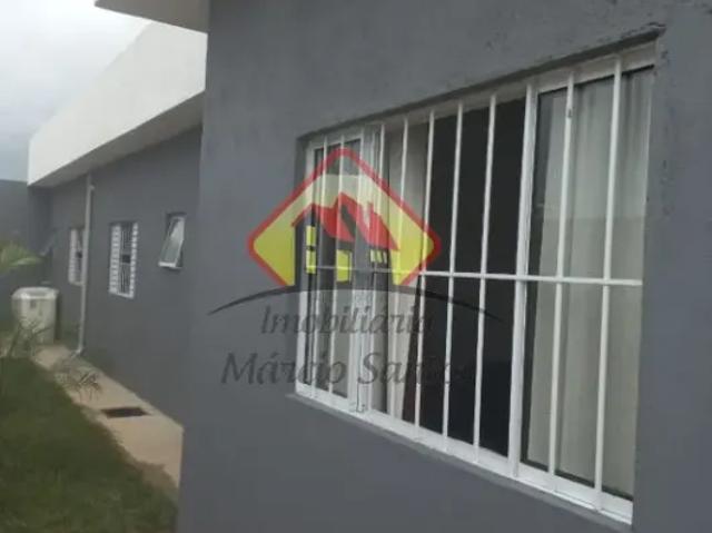 Ótima casa à Venda em Pindamonhangaba Dois Dormitórios e Quintal