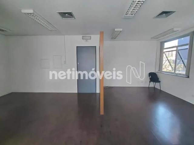 Ótima sala comercial na Vila Madalena