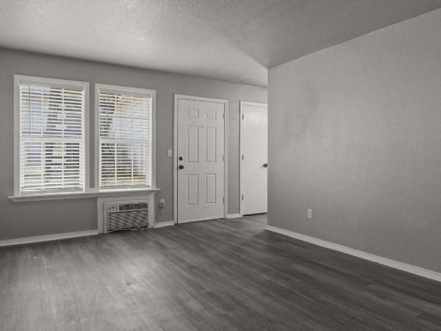Timberwood Apartments 2 Bedroom Apartment for Rent at 5542 S Walker Ave, Oklahoma City, OK 73109 South Walker