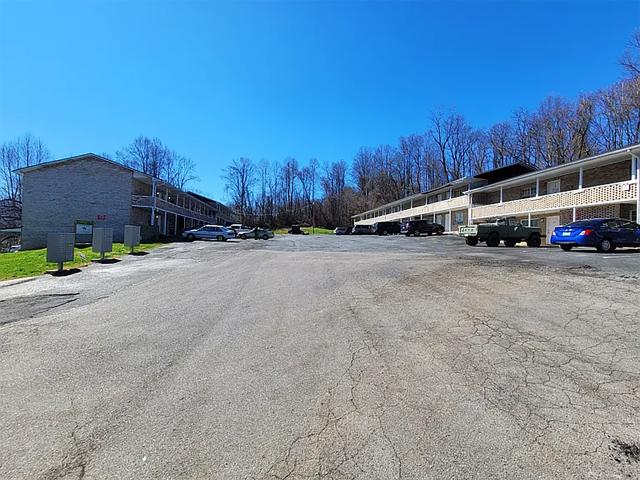 Timber Ridge Apartments 1 Bedroom Apartment for Rent at 1500 Bell Ridge Road, Johnson City, TN 37601