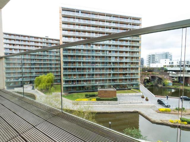 Timber Wharf Castlefield 1 bed apartment to rent £1,150 pcm £265 pw