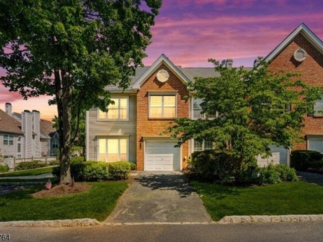 Timberbrooke Dr, Bedminster Twp, Condo For Sale