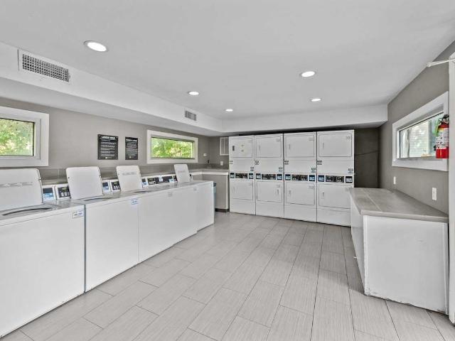 Timbercreek Apartments 1 Bedroom Apartment for Rent at 614 S 1st St, Austin, TX 78704 Bouldin Creek
