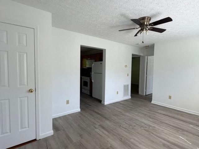 Timbercrest Townhomes 2 Bedroom Apartment for Rent at 103 Mindy Ln, Dallas, NC 28034
