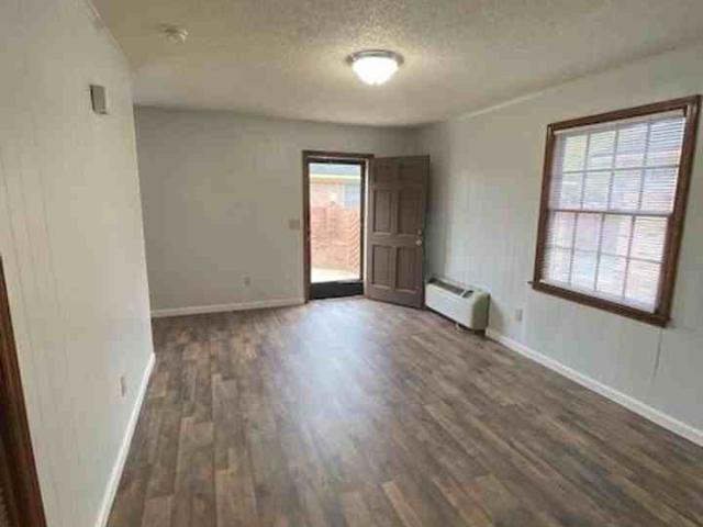 Timberlane Apartments in Rosewood 1 Bedroom Apartment for Rent at 3605 3605 Edmond Drive 3610 Timberlane Drive, Columbia, SC 29205 Shandon