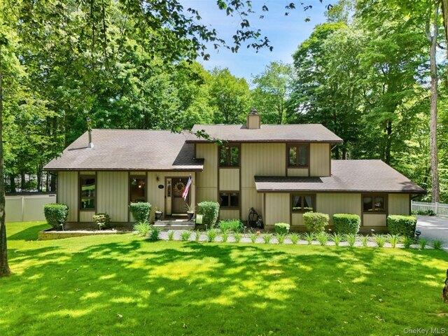 Timberlane Ct, Yorktown Heights, Home For Sale