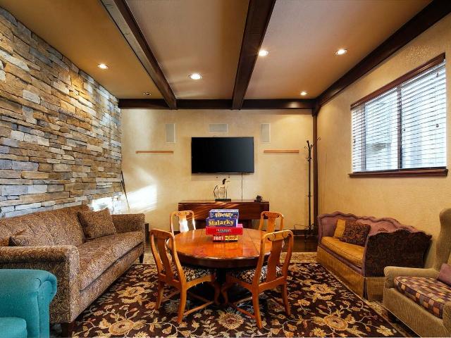 Timberline Place 3 Bedroom Apartment for Rent at 4343 E Soliere Ave, Flagstaff, AZ 86004