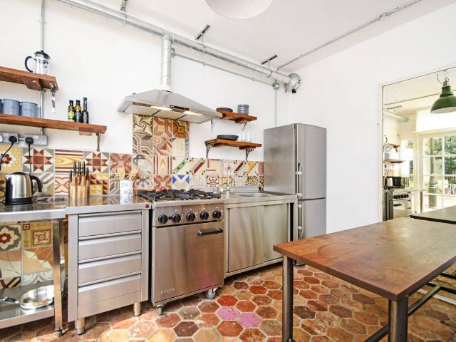 Time Square, Dalston, London E8, 1 bed flat to rent, £2,250 pcm | PrimeLocation