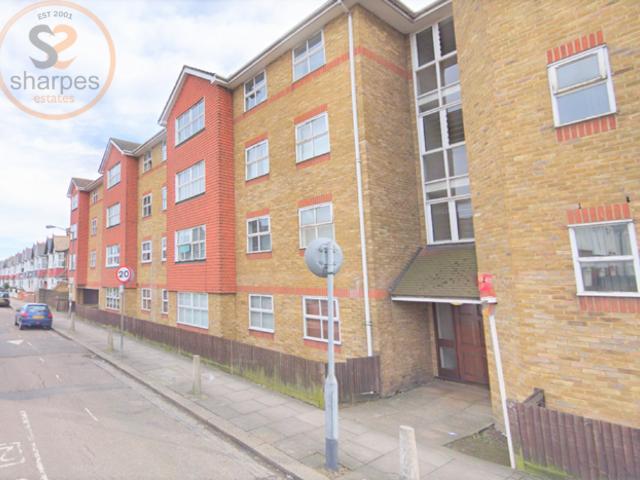 Times Court, Ravensbury Road. 1 bed flat to rent £1,600 pcm £369 pw