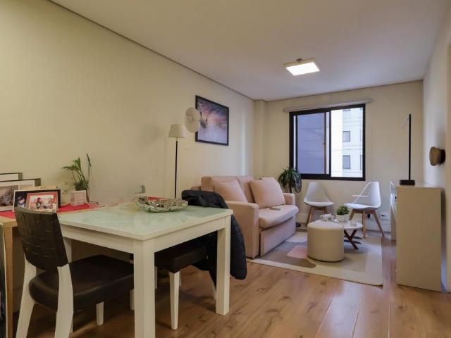 Times Square Colonade Adagio