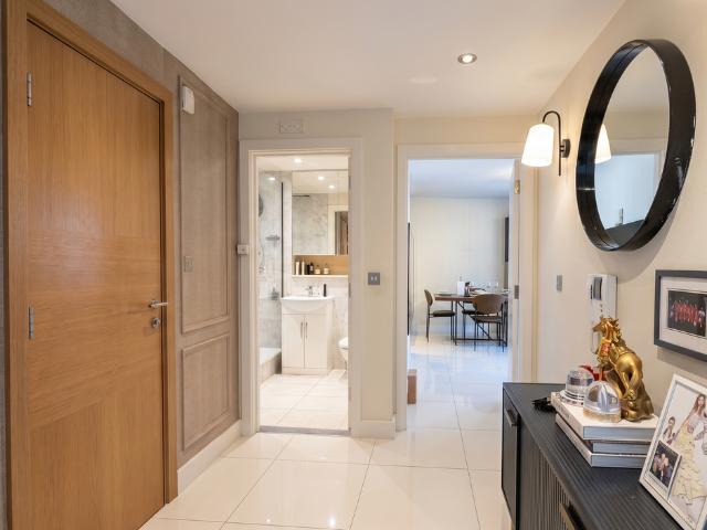 Times Square, Aldgate E1, 2 bed flat to rent, £3,500 pcm | PrimeLocation