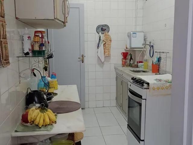 Ótimo apartamento na Rua Domingues de Sá 192 em Icaraí