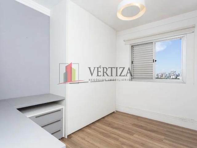 Ótimo apartamento duplex à venda com 183m² em Moema