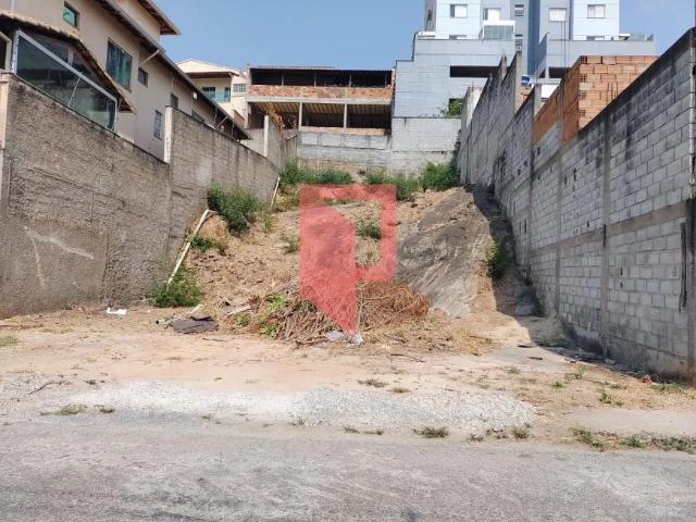 Ótimo Terreno murado nas laterais e fundos à venda, no bairro Novo Horizonte, Sabará, MG