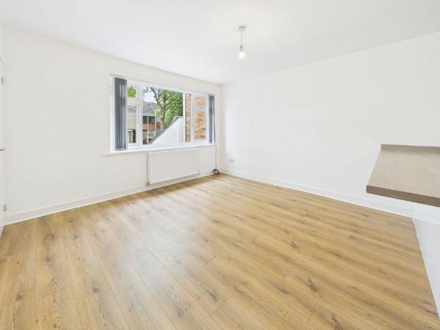 Tintern Avenue, Tyldesley, M29