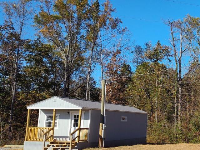 Tiny Home for Rent Near CullmanSmith Lake