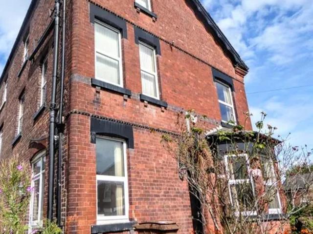 Tinytots Vision Nursery, Grecian Street North, Salford, M7 2JR, United Kingdom | 6 bed townhouse for rent #113759460 | Rentberry