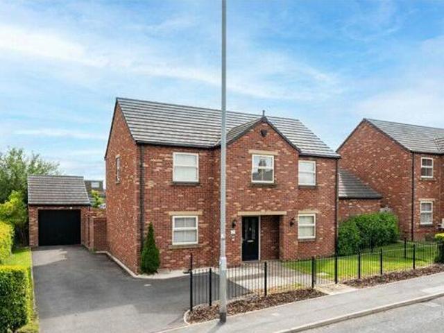 Tingley, Syke Road, Wakefield, 4 Bedroom Detached