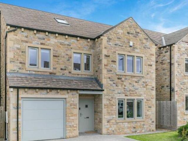 Tinker Croft, Lepton, 6 Bedroom Detached