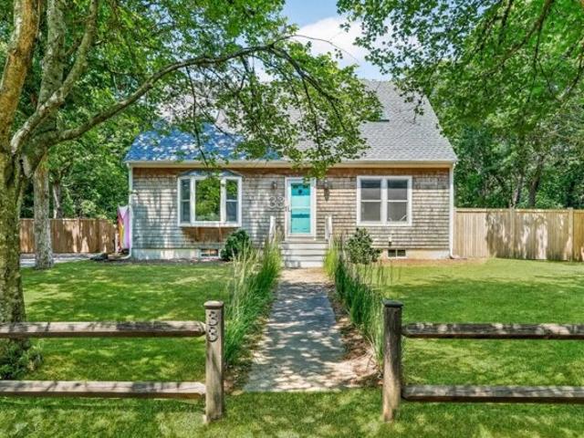 Tia Anna Ln, Oak Bluffs, Home For Sale