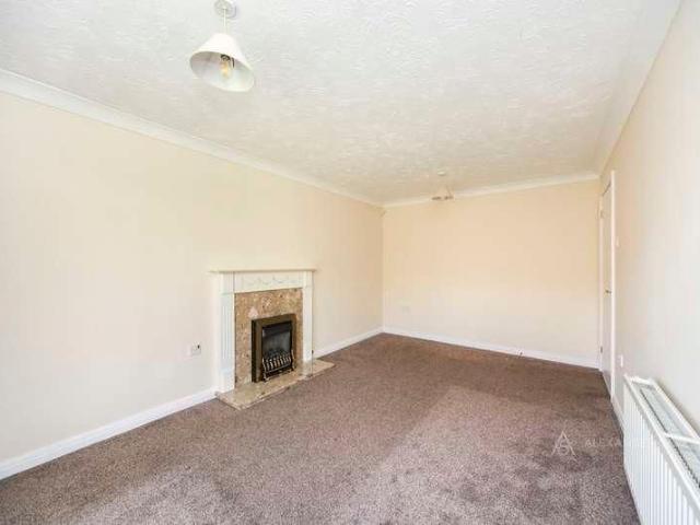 Tibbett Close, Dunstable, Bedfordshire, LU6