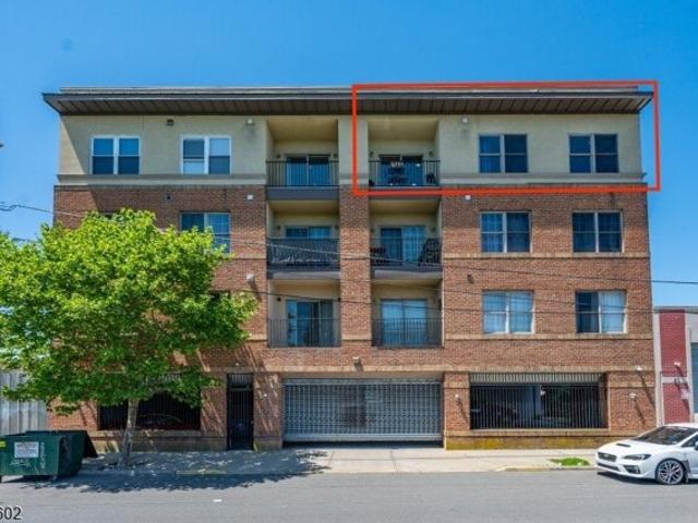 Tichenor Ln Unit,newark, Condo For Sale