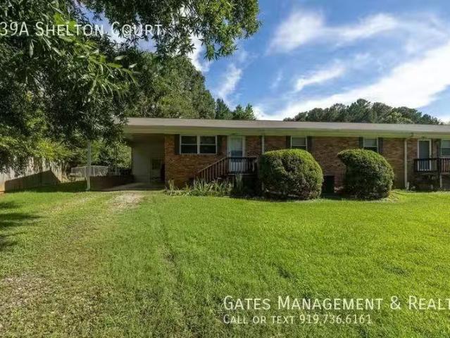 Tidy Duplex in High Demand Hillsborough 139 Shelton Ct Apt A.