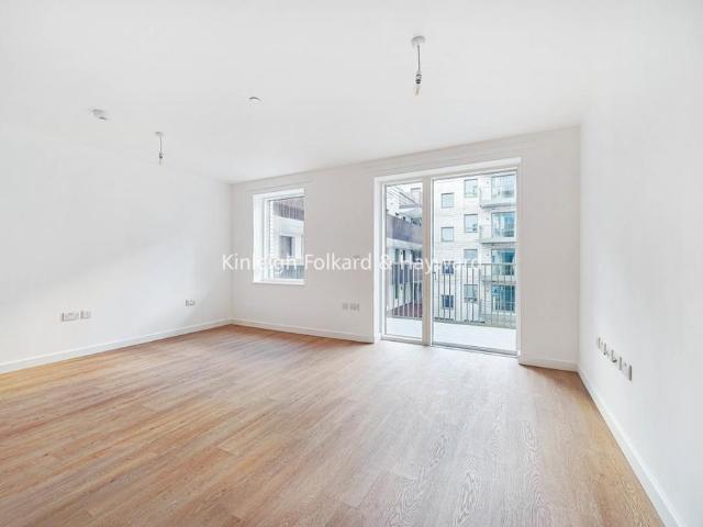 Tide Street, Barking, IG11 1 bed flat to rent £1,585 pcm £366 pw