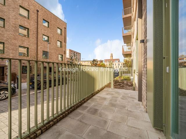 Tide Street, Barking IG11, 1 bed flat to rent, £1,595 pcm | PrimeLocation