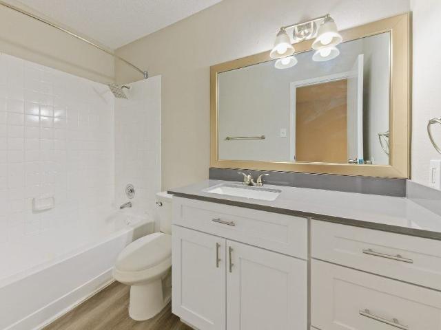 Tides at Highland Meadows 2 Bedroom Apartment for Rent at 11330 Amanda Ln, Dallas, TX 75238 Highland Meadows