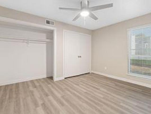 Tides at Royal Lane South 1 Bedroom Apartment for Rent at 9450 Royal Ln, Dallas, TX 75243