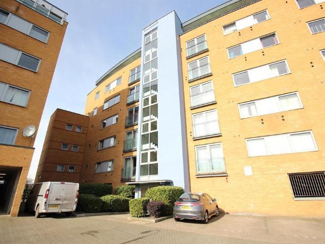 Tideslea Path, Thamesmead, London. 2 bed flat to rent £1,750 pcm £404 pw