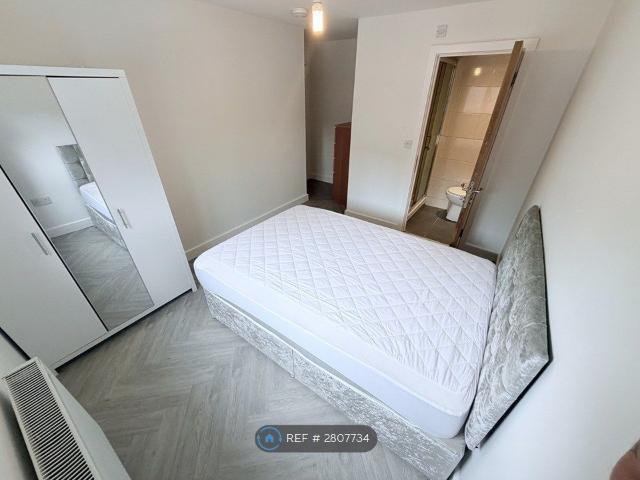 Tideswell Court, Sheffield S5, Room to rent, £525 pcm | PrimeLocation