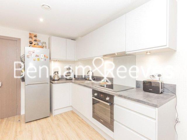 Tierney Lane, London, W6 Studio to rent £2,600 pcm £600 pw