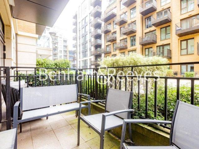 Tierney Lane, London, W6 1 bed apartment to rent £2,450 pcm £565 pw