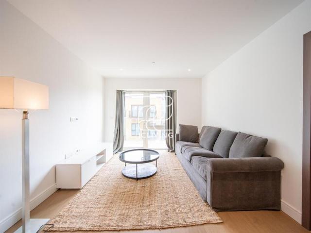 Tierney Lane London W6 1 bed flat to rent £3,033 pcm £700 pw