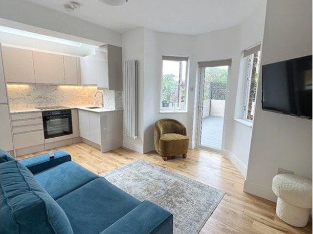 Tierney Road, London SW2, 2 bed flat to rent, £2,600 pcm | PrimeLocation