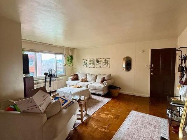 Tiffany Place 1 Bedroom Apartment for Rent at 5700 5th Ave, Pittsburgh, PA 15232 Squirrel Hill North