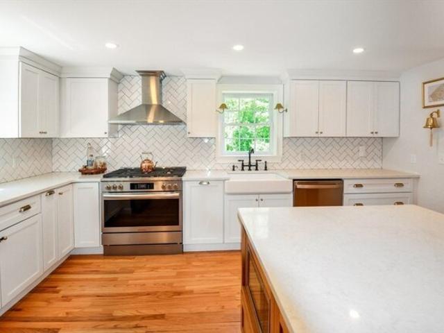 Tiffany Rd, Norwell, Home For Sale
