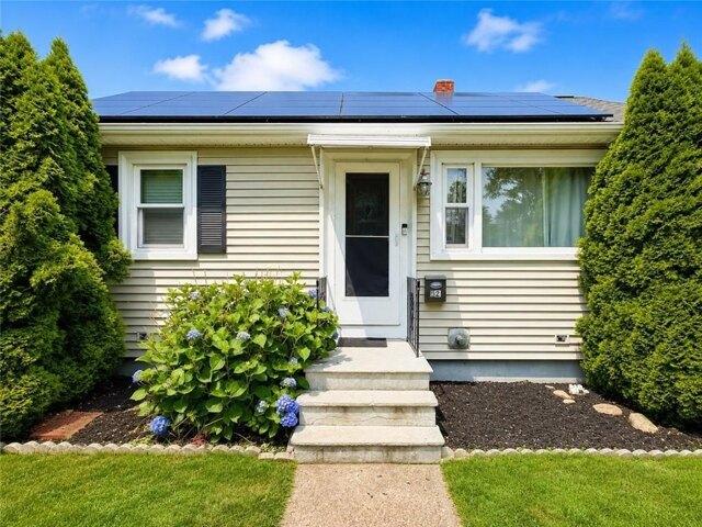 Tiffany St, North Providence, Home For Sale