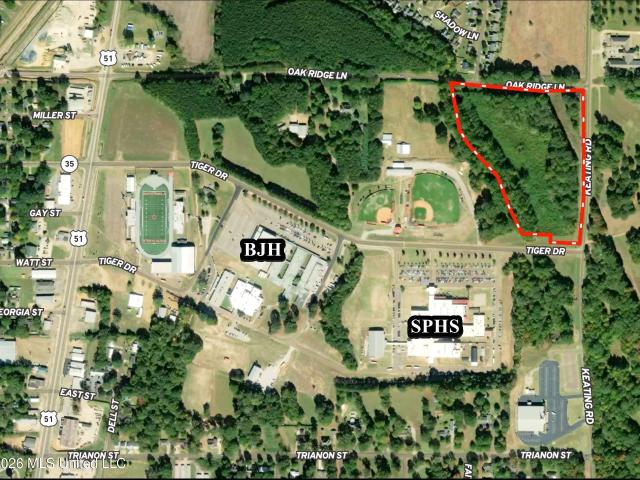 Tiger Drive, Batesville, MS 38606