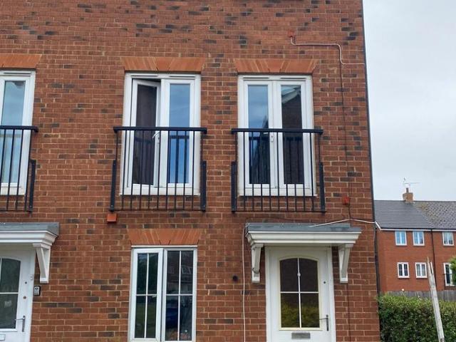 Tiger Moth Way, Hatfield AL10, 5 bed terraced house to rent, £2,750 pcm | PrimeLocation