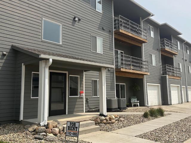 Cozy Apartments in Harrisburg| Additional Savings Starting at $965 2 Bedroom Apartment for Rent at 303 Tigerway Drive, Harrisburg, SD 57032