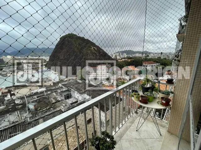 Tijuca, localizado próximo ao metrô São Francisco Xavier. Imóvel de frente, com sol da manhã e vista