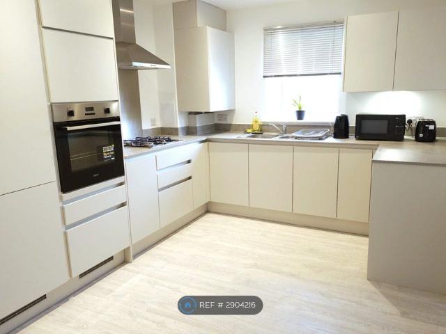 Tiltman Avenue, Greenhithe DA9, 2 bed flat to rent, £1,850 pcm | PrimeLocation