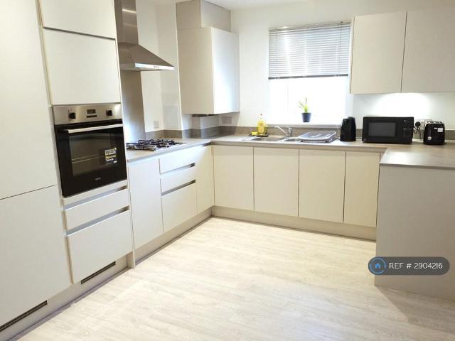 Tiltman Avenue, Greenhithe, DA9 2 bed flat to rent £1,850 pcm £427 pw